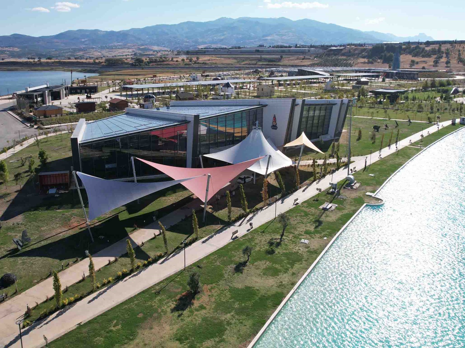 NVN İNŞAAT – İçerisinde Huzurla Yaşanan Güvenilir Yaşam Alanları